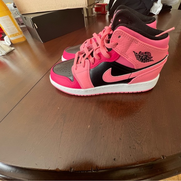 Jordan | Shoes | Nike Air Jordan Mid Girls 4y | Poshmark